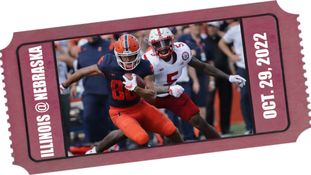 Sellout of Illinois Game Keeps Husker Streak Alive - All Huskers