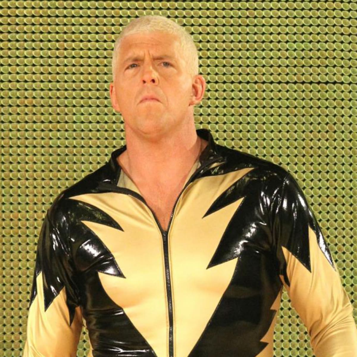 Gold Dust Without Makeup | Saubhaya Makeup