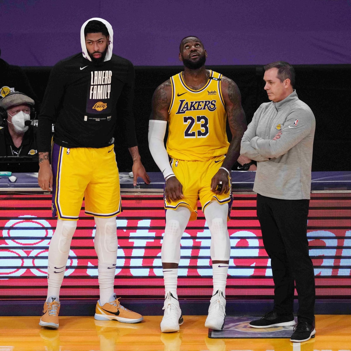 Anthony Davis Height