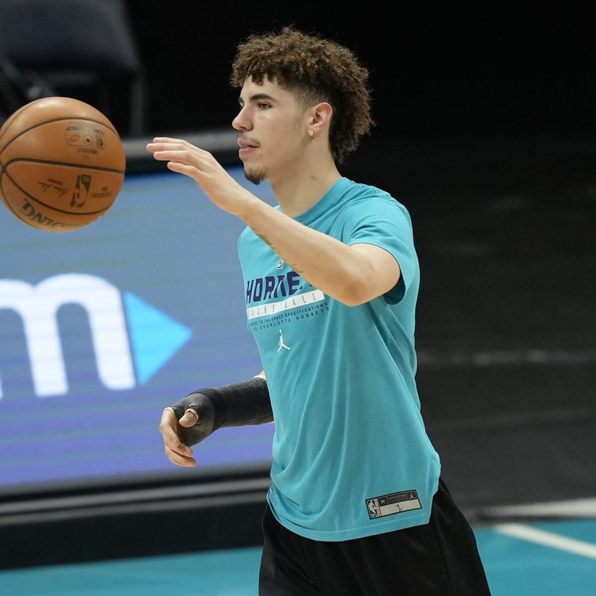 Lamelo back tonight vs Pistons