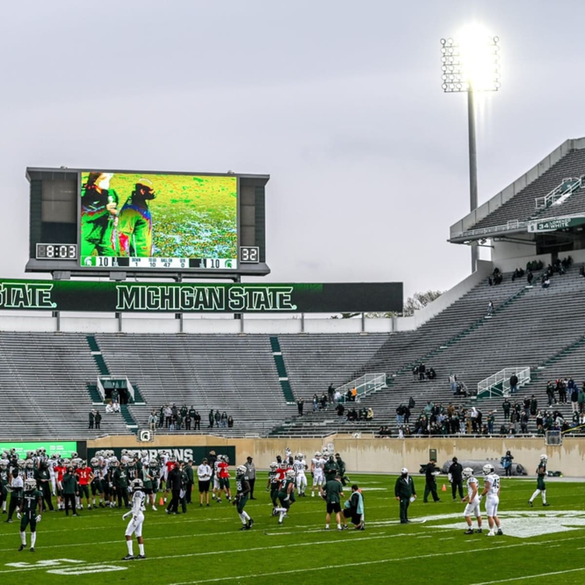 Spartan Stadium Seating | Cabinets Matttroy