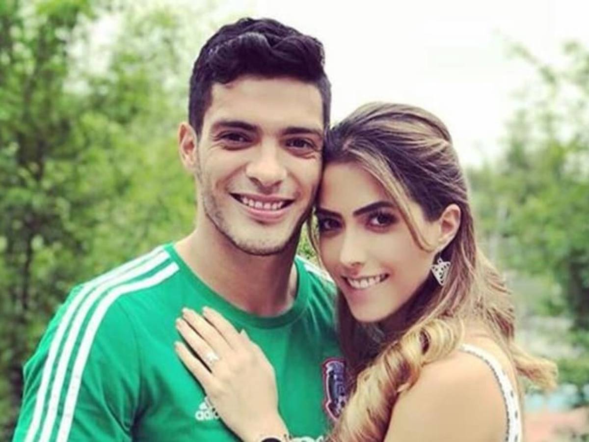 Raul Jimenez Y Su Novia