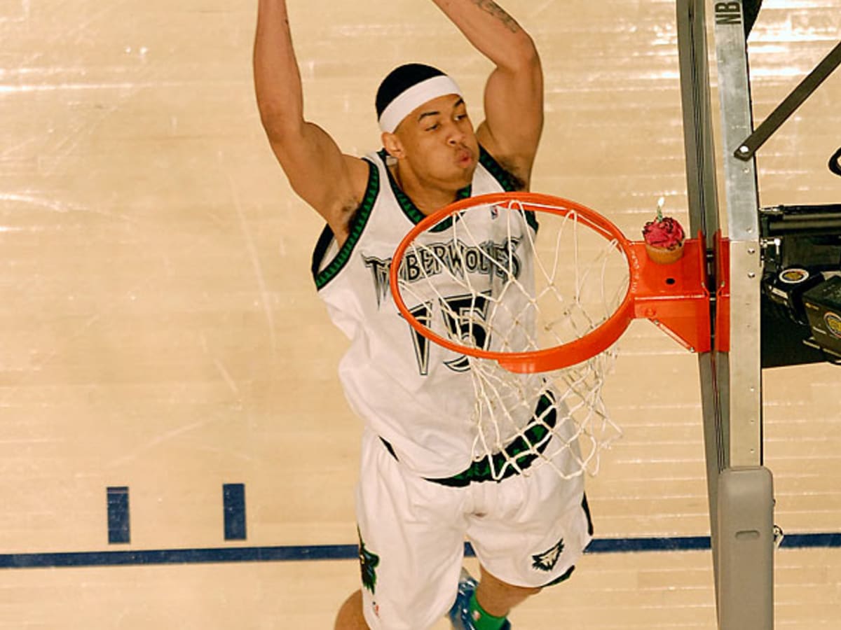 Dwight Howard Superman Dunk Gif