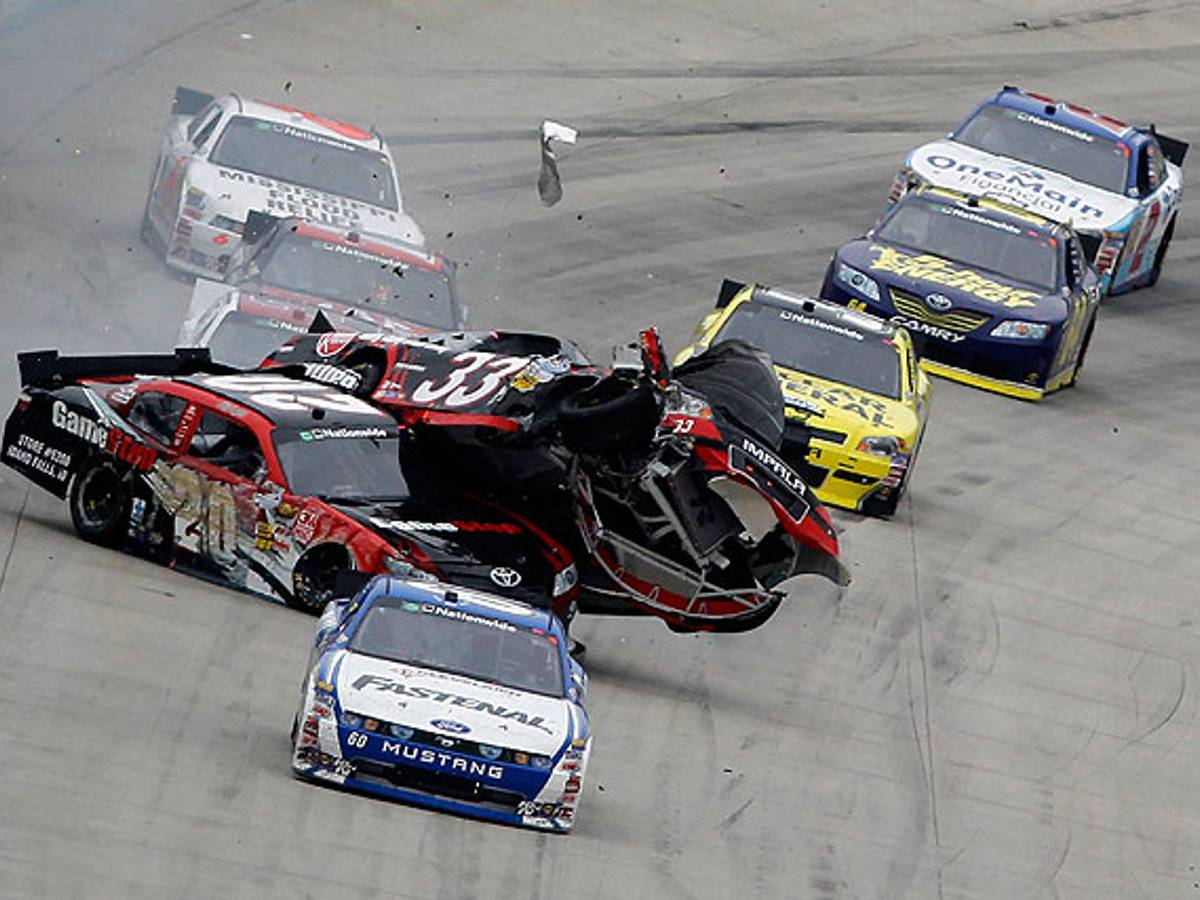 Nascar Crashes Carl Edwards