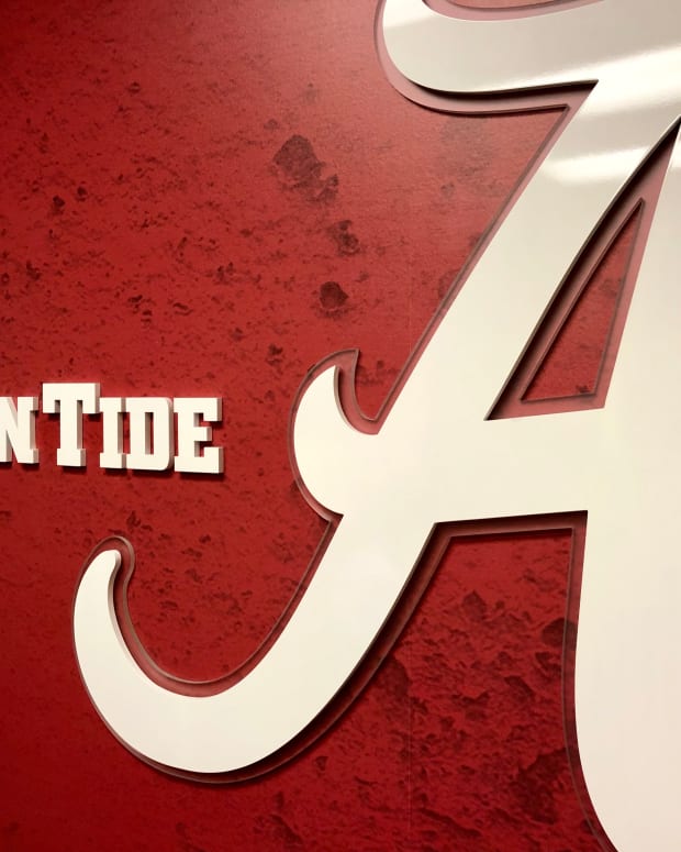 Inside Look at Alabama Football's New Locker Room: "We Feel Like We ...