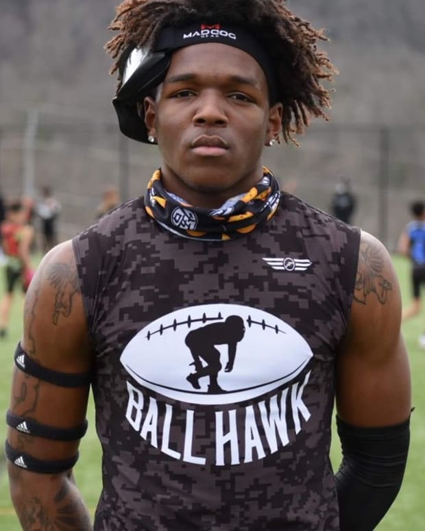 Vols LB Tyler Baron Reflects on 'Blessing' to Earn Immediate Playing ...