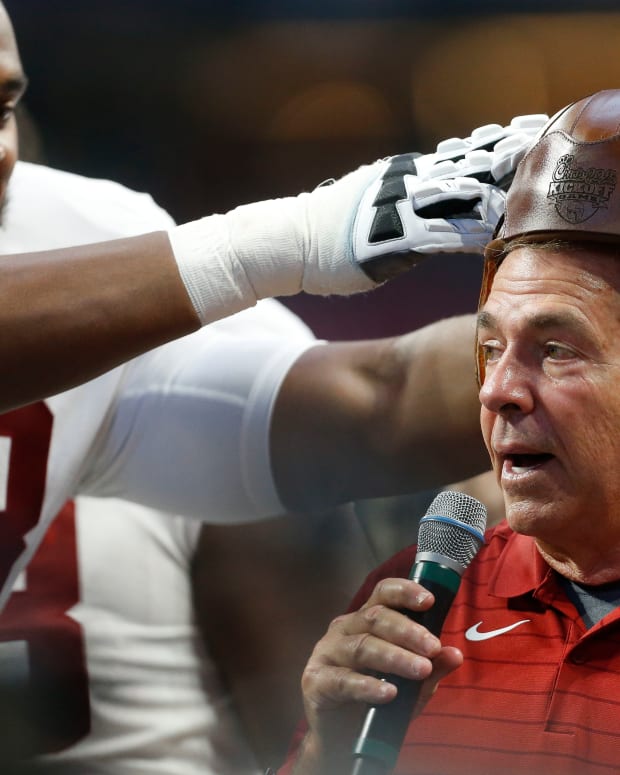 Alabama Football Receives Rings for 2020 National Title - Sports ...