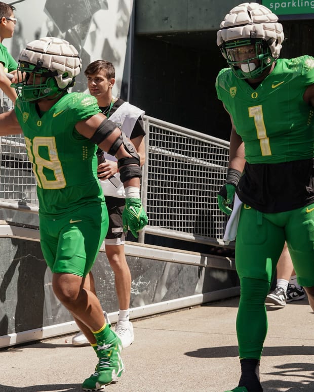 WATCH: Oregon Football Safeties Coach Matt Powledge Discusses Secondary ...
