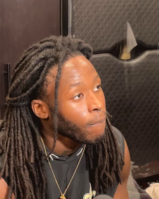 Alvin Kamara Locker Room Interview - Week 8 - Sports Illustrated New ...