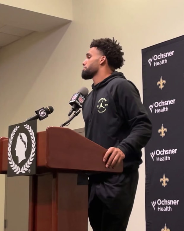 Saints WR Chris Olave - NFL Rookie of the Year Finalist - Sports ...