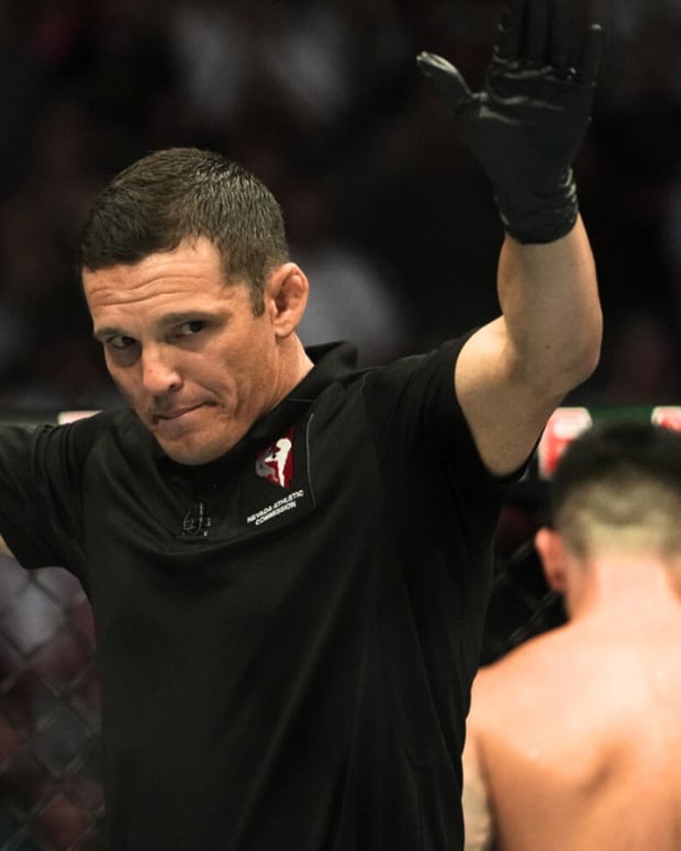 All-Time UFC Knockout Leader Derrick Lewis Signs New 8-Fight Contract ...