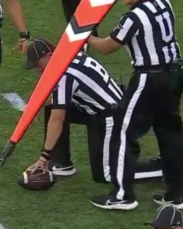 WATCH: Very dirty, late hit in college football bowl game today ...