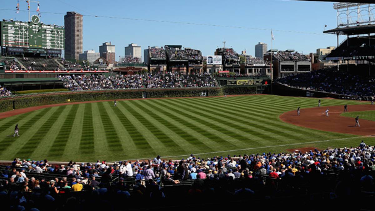 Wrigley Field Brick Wall Wrigley Field Street Sign Chicago Cubs