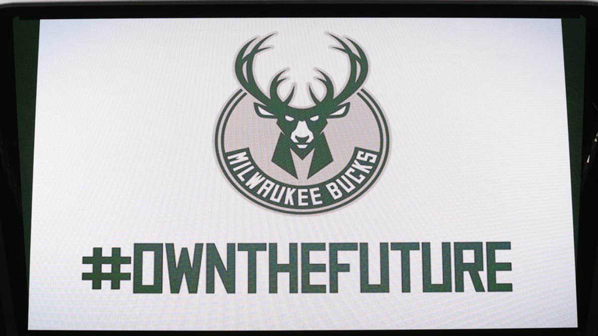 milwaukee bucks logo evolution