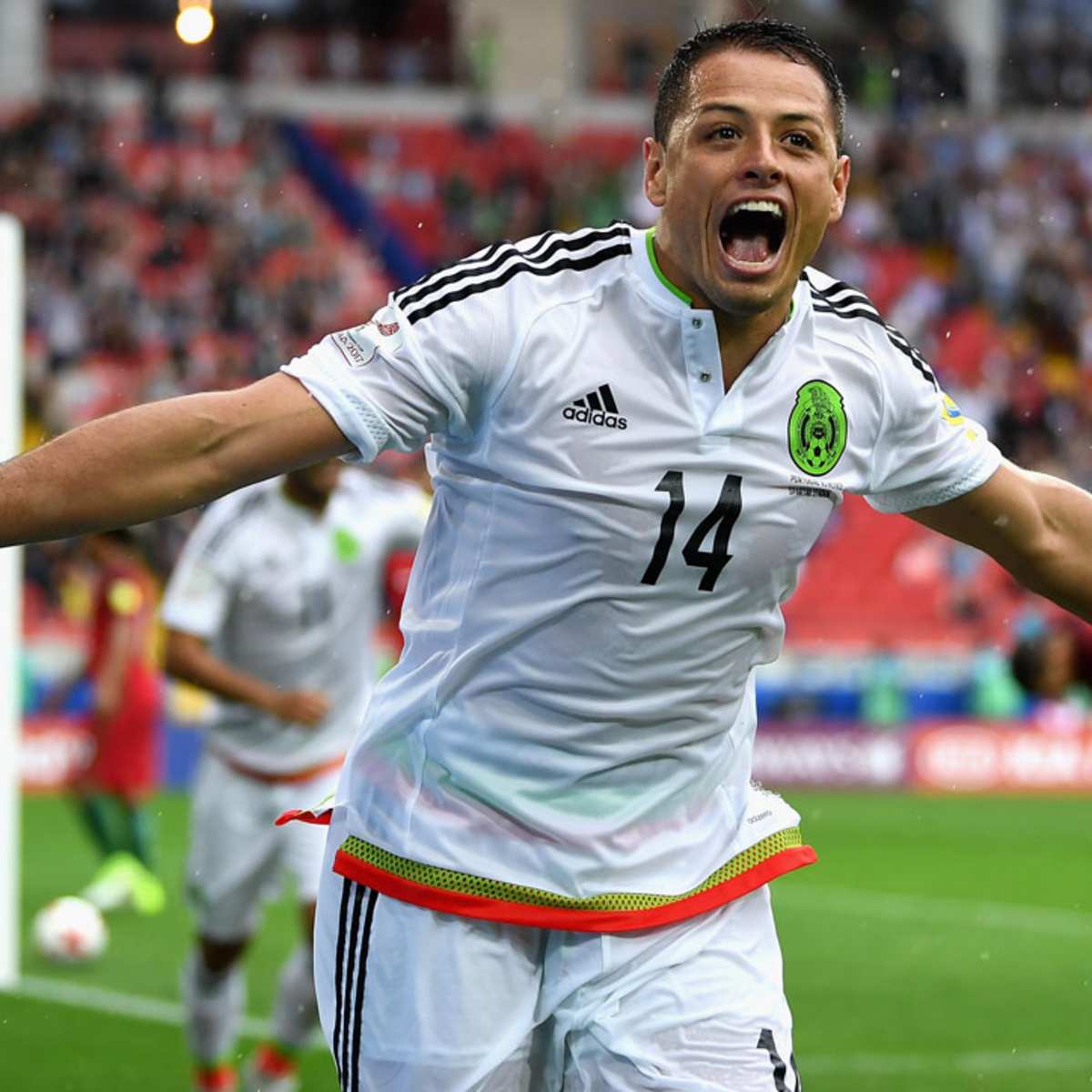 chicharito arabic commentary