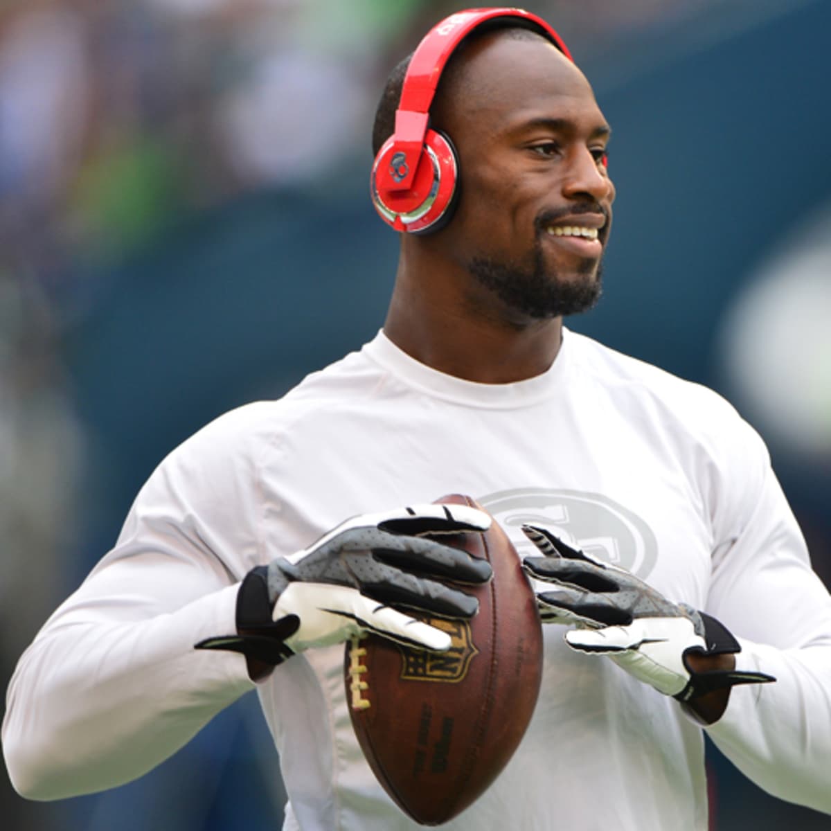 vernon davis position