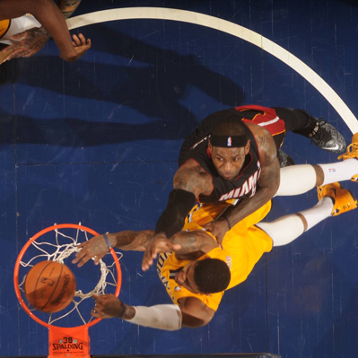 Paul George Dunk On Birdman Wallpaper