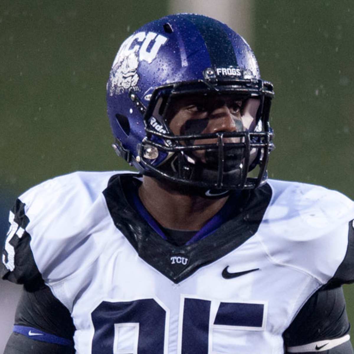 devonte fields football