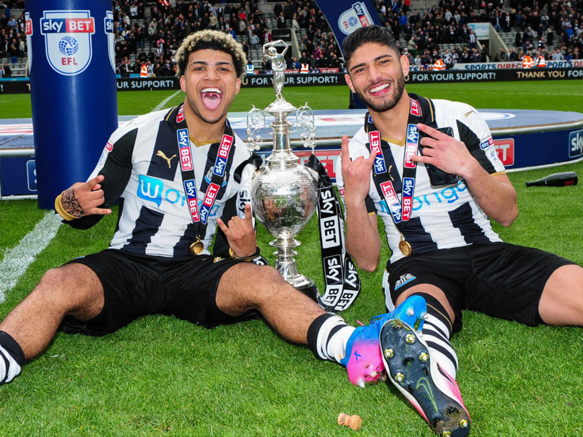 deandre yedlin contract