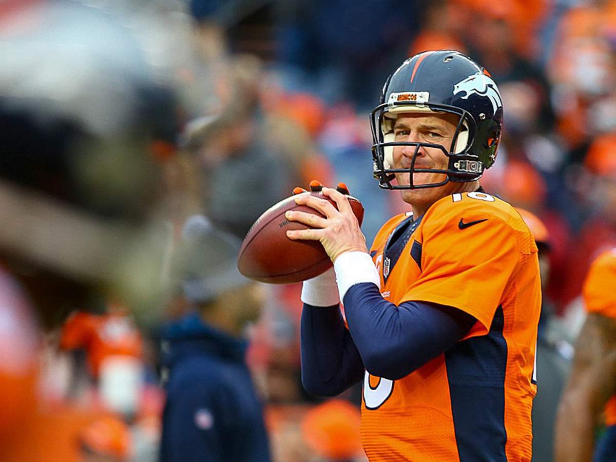 peyton manning throwing