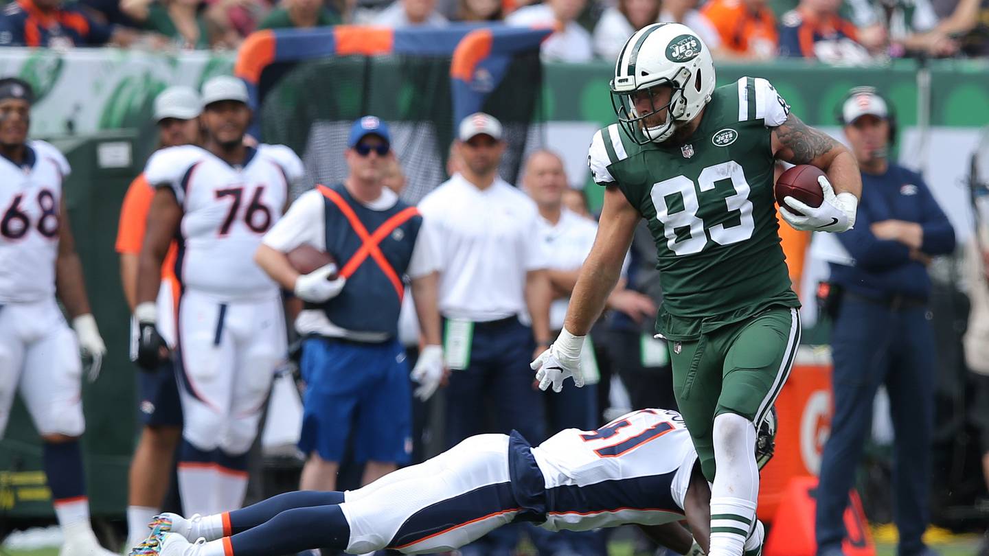 Report: Patriots Release TE Eric Tomlinson