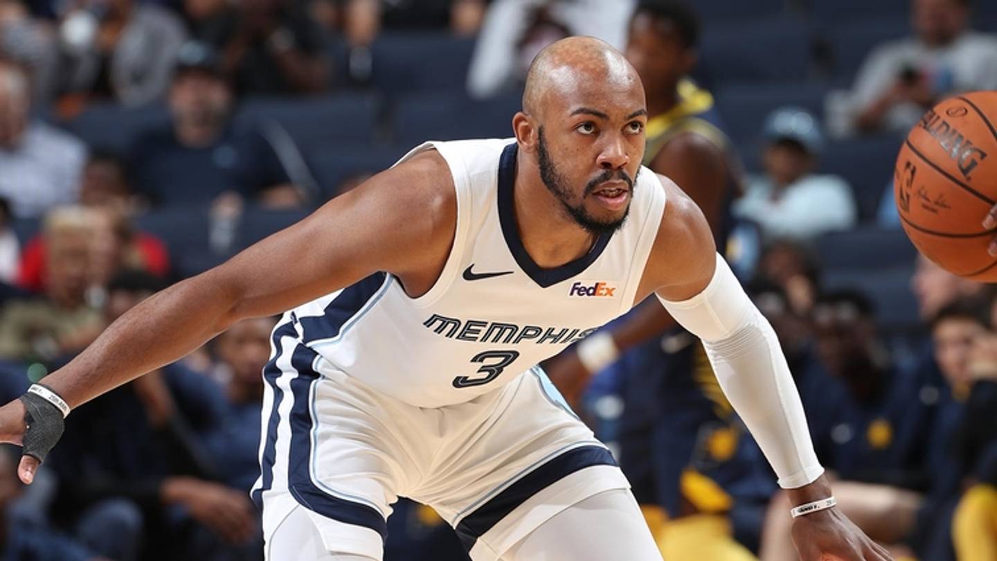 Jevon Carter has offensive explosion vs Warriors