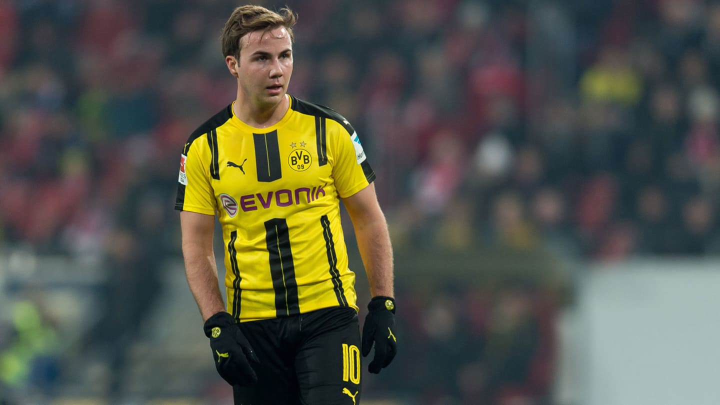 gotze back