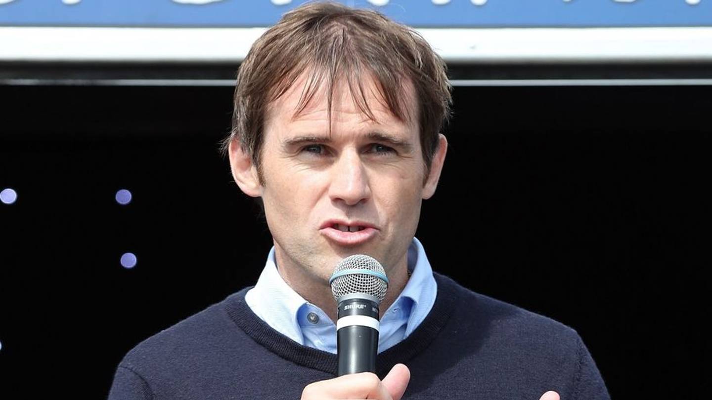 Kevin Kilbane Critical of Joe Hart's Contribution to Watford's Second ...