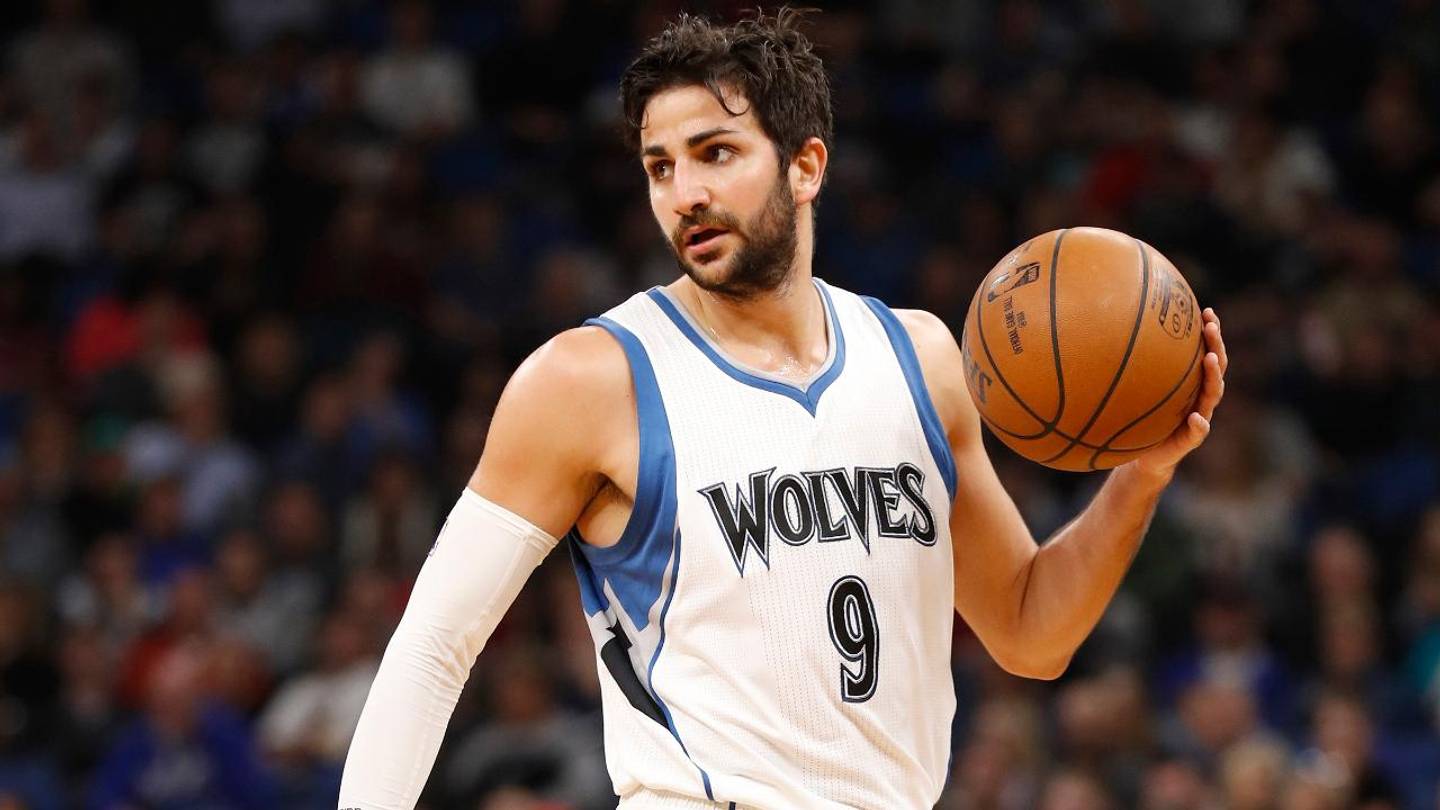 Utah Jazz acquire Ricky Rubio from Minnesota for pick