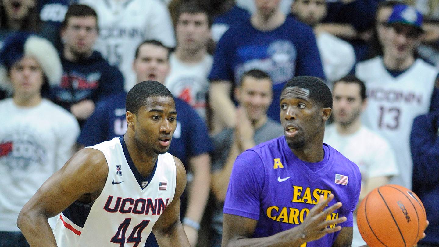 Miller, Purvis lead UConn to 85-67 win over East Carolina