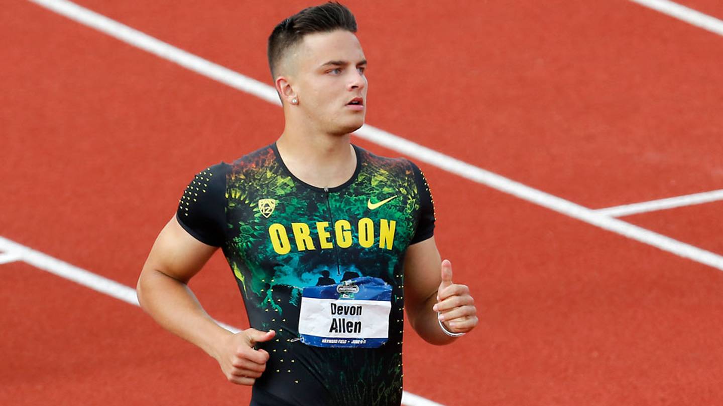 Oregon WR Devon Allen wins second NCAA title in 110-meter hurdles