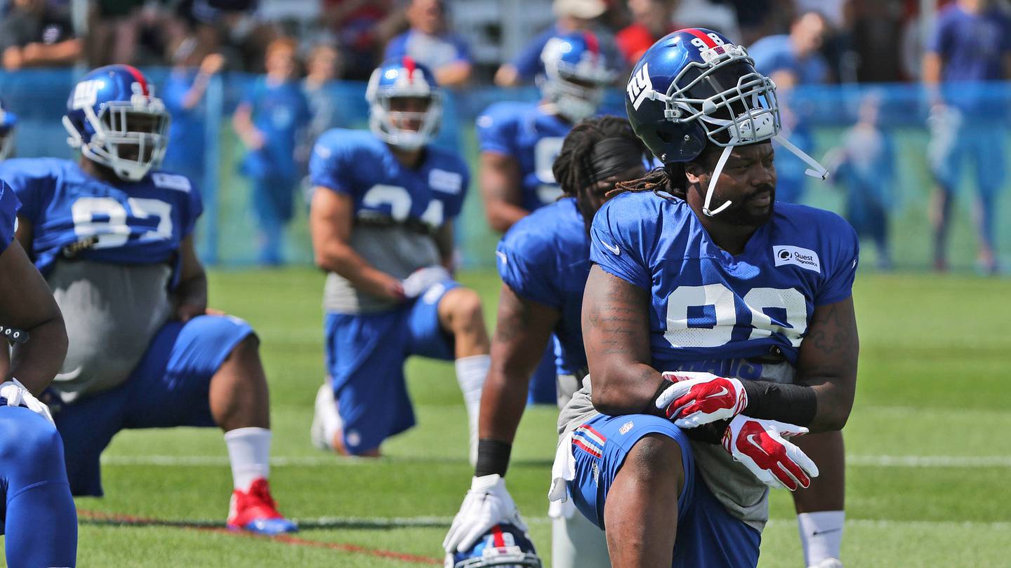 Giants defensive tackle Damon 'Snacks' Harrison off PUP list