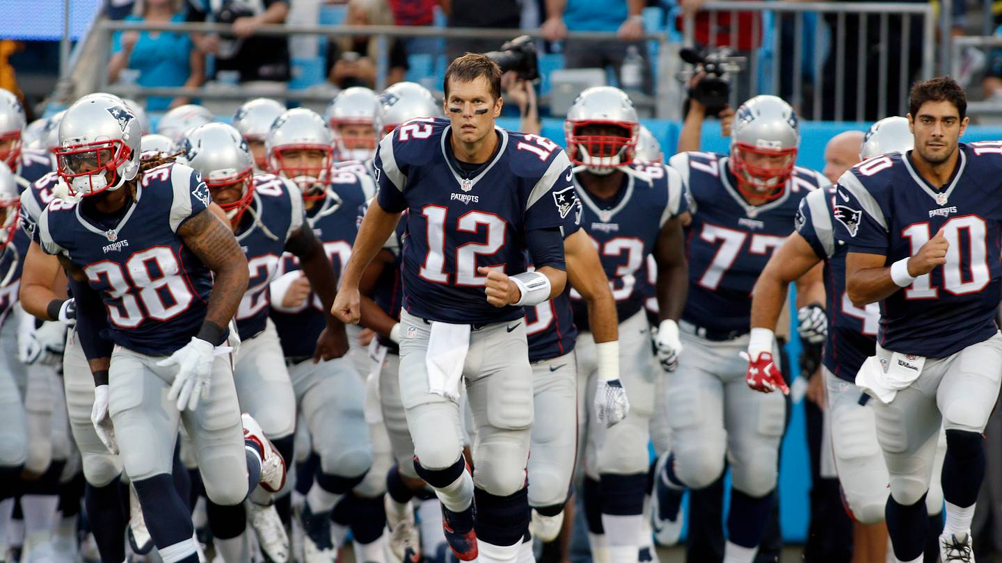 Even in Cleveland, Brady greeted by cheers in his return