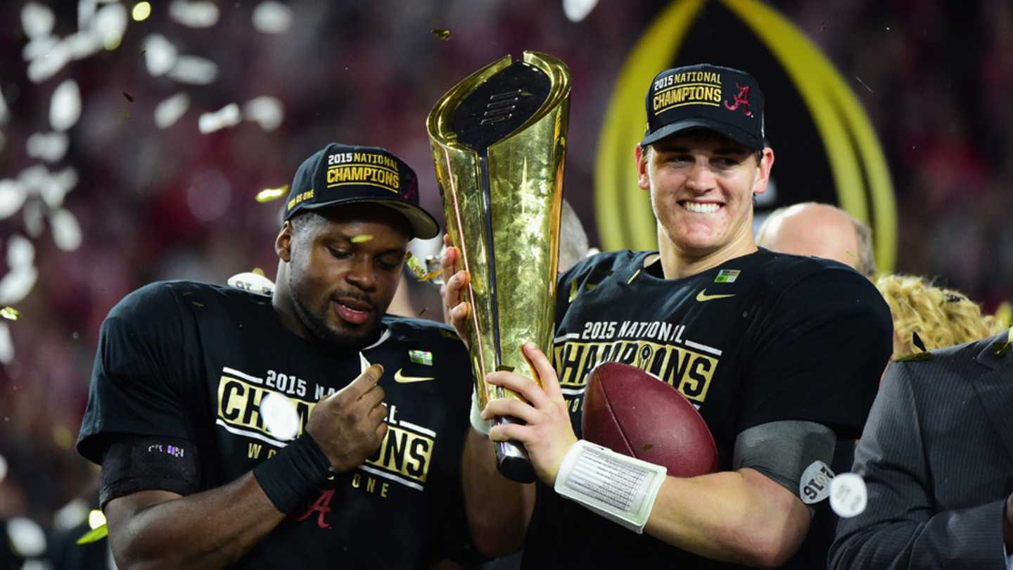 Final AP Poll: Alabama finishes No. 1 for 10th time; Stanford, OSU move up