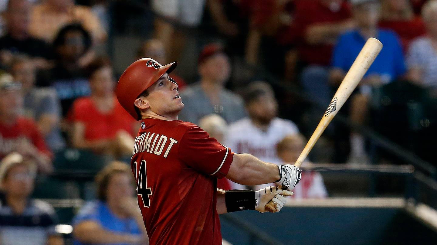 Goldschmidt homers, D-Backs beat Cubs 4-3 to take series