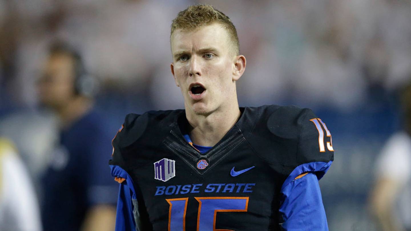 Boise State QB Ryan Finley exits game with ankle injury