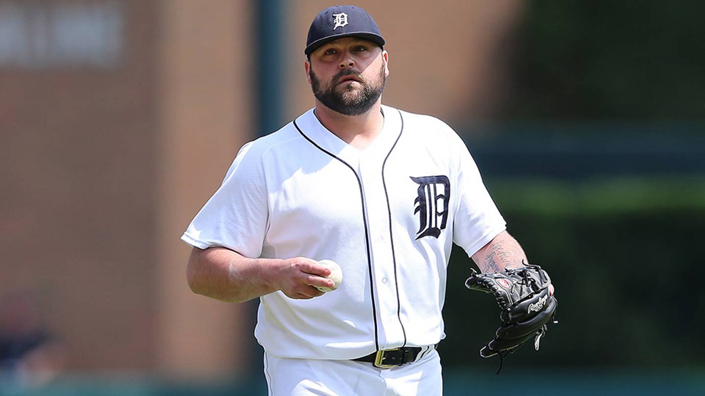 Joba Chamberlain, Wandy Rodriguez to sign with Royals