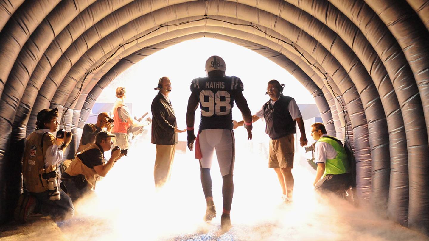 Indianapolis Colts' Robert Mathis out for season after tearing Achilles