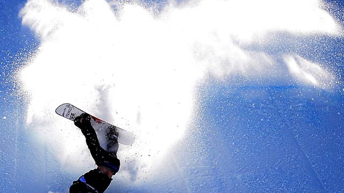Leading Off: Pictures of the Week
