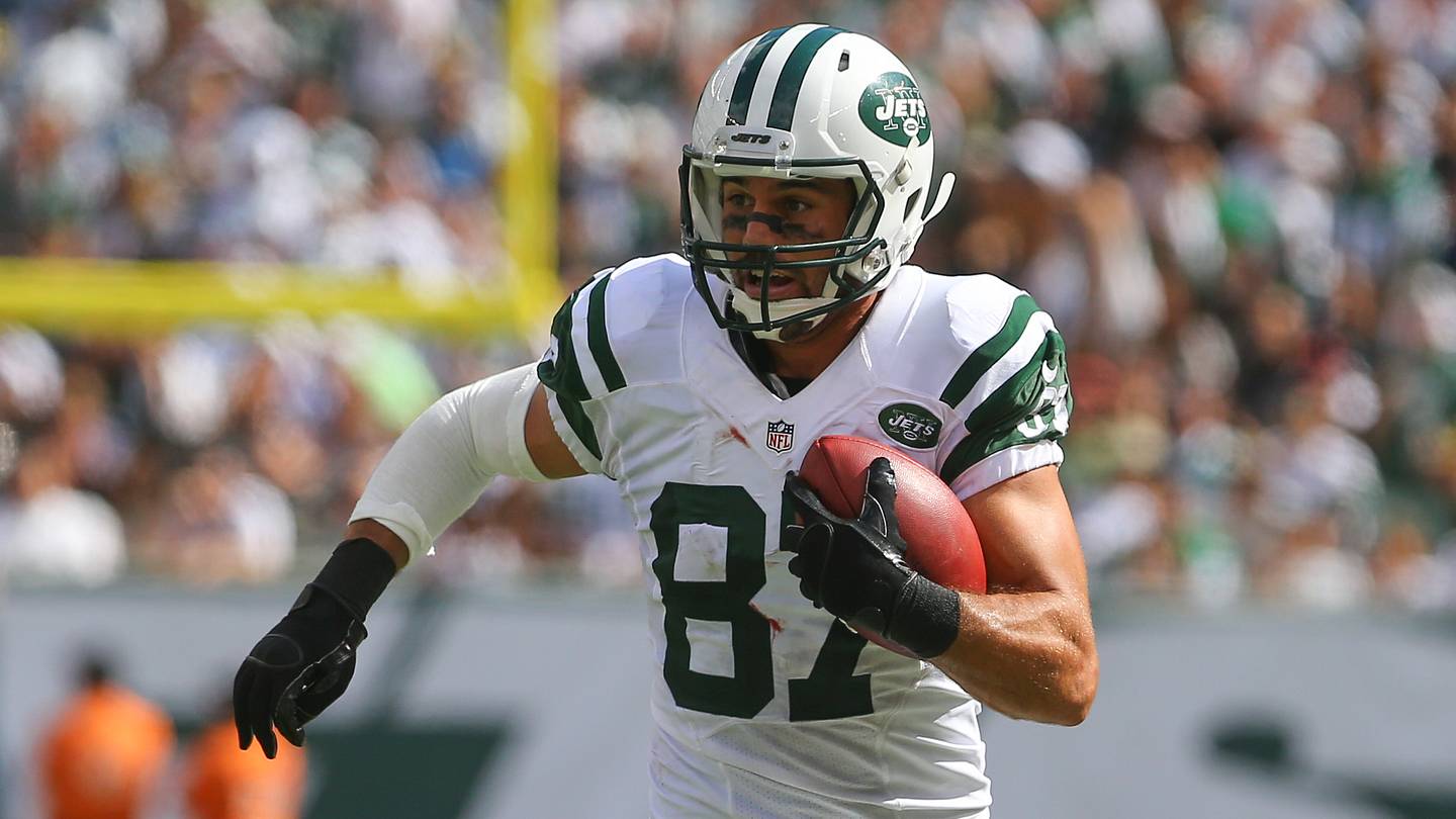 Report: Jets WR Eric Decker will play Monday night against Bears