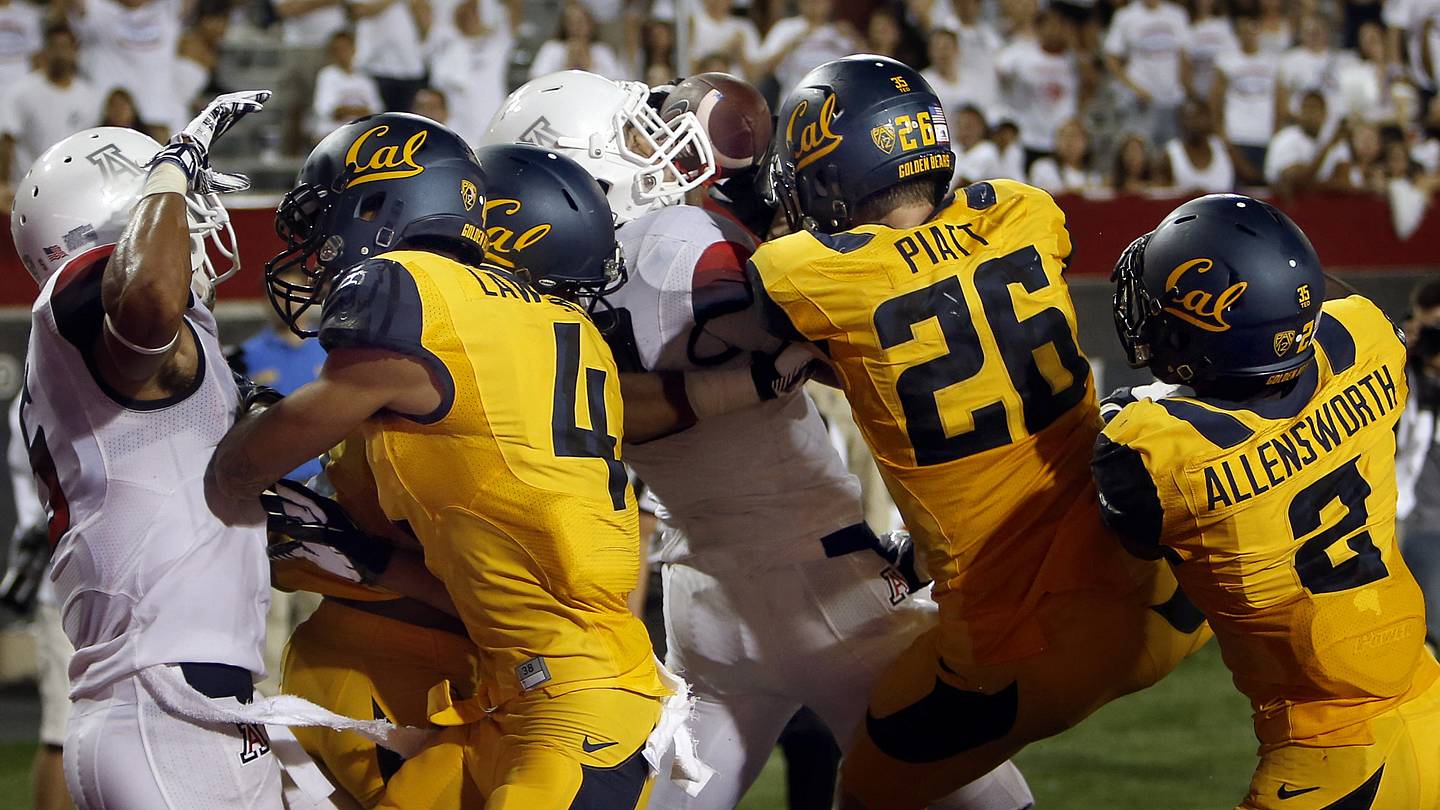 12 college games decided on long last-play passes since 2000