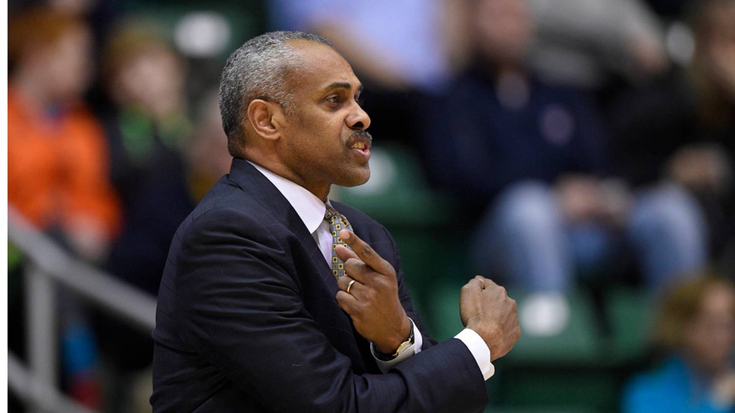 George Mason fires Paul Hewitt after four seasons