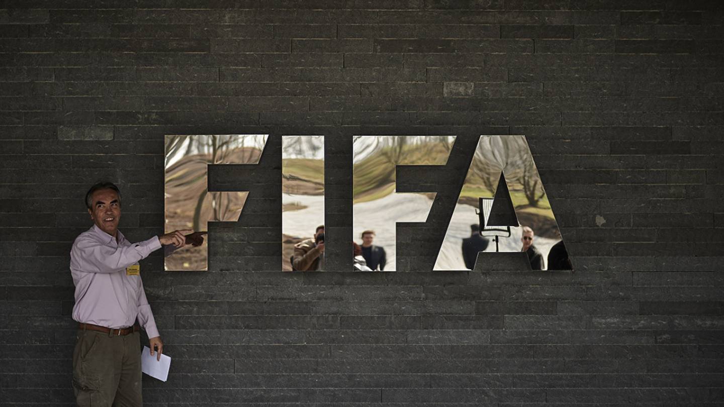 FIFA officials arrested on corruption charges
