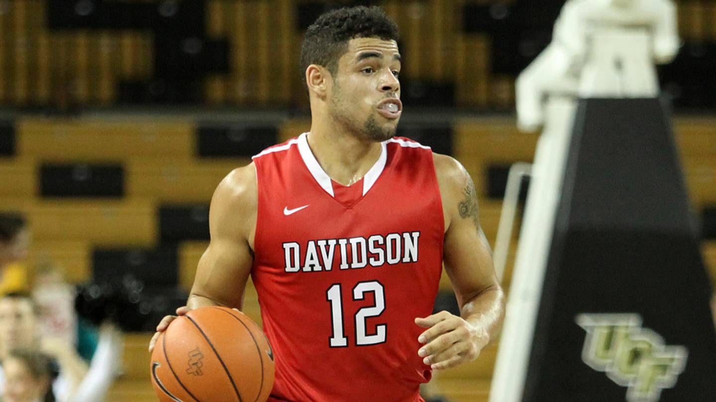 Report: Davidson guard Jack Gibbs suffered slight meniscus tear