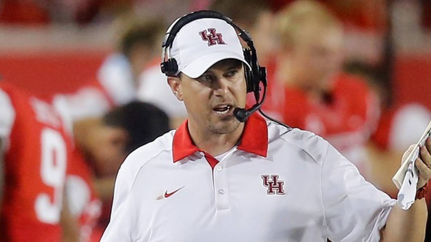 Campus Clicks: Houston's surprising start, free beer at UCF bar