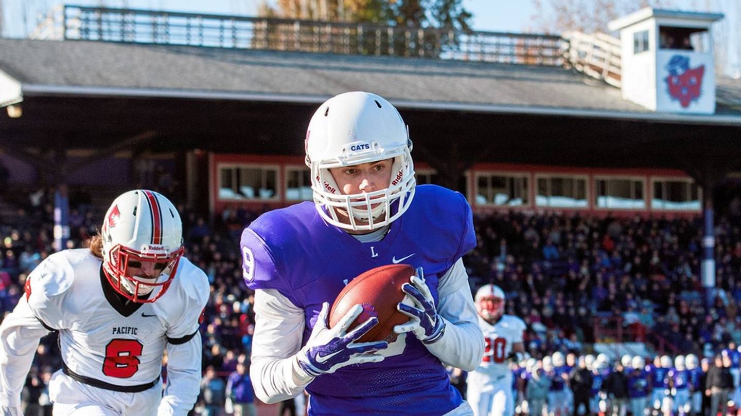 Football and family: How D-III Linfield College became power on verge ...