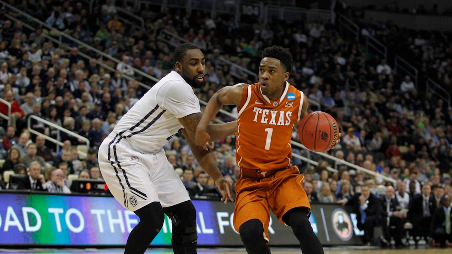 Texas guard Isaiah Taylor returning for junior season