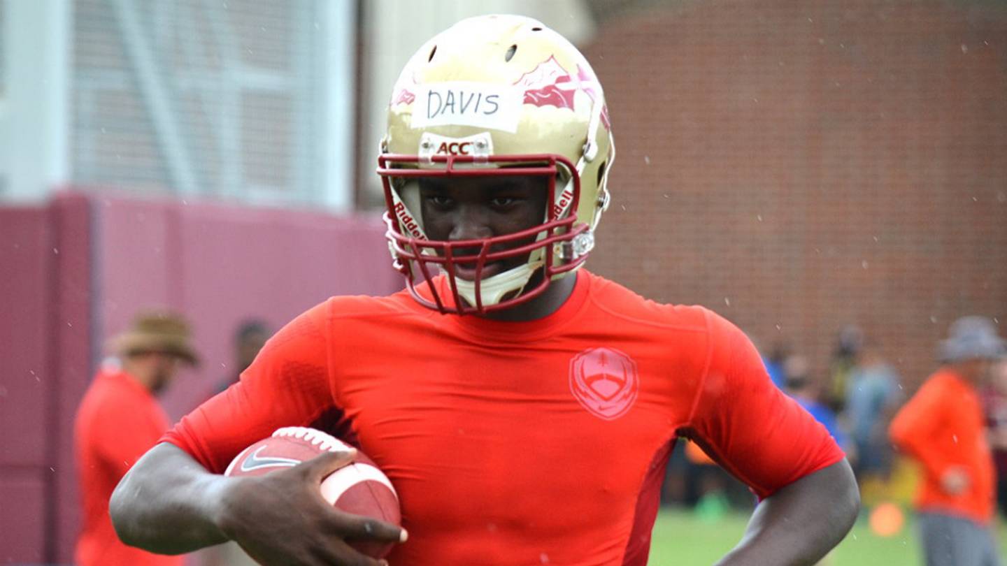 Four-star wide receiver recruit Drake Davis chooses soccer over football