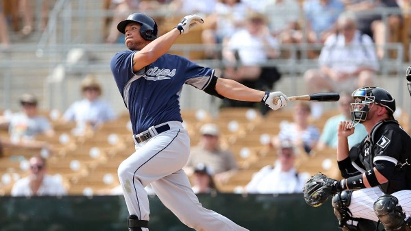 Padres trade Kyle Blanks to A's for two minor leaguers