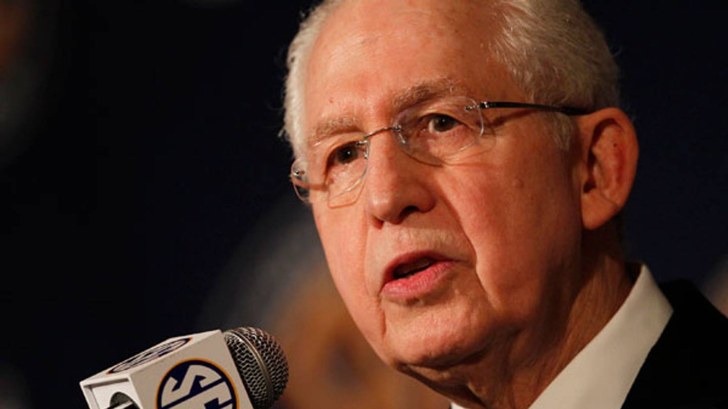 SEC commissioner Mike Slive: NCAA rules regarding agents are 'part of ...